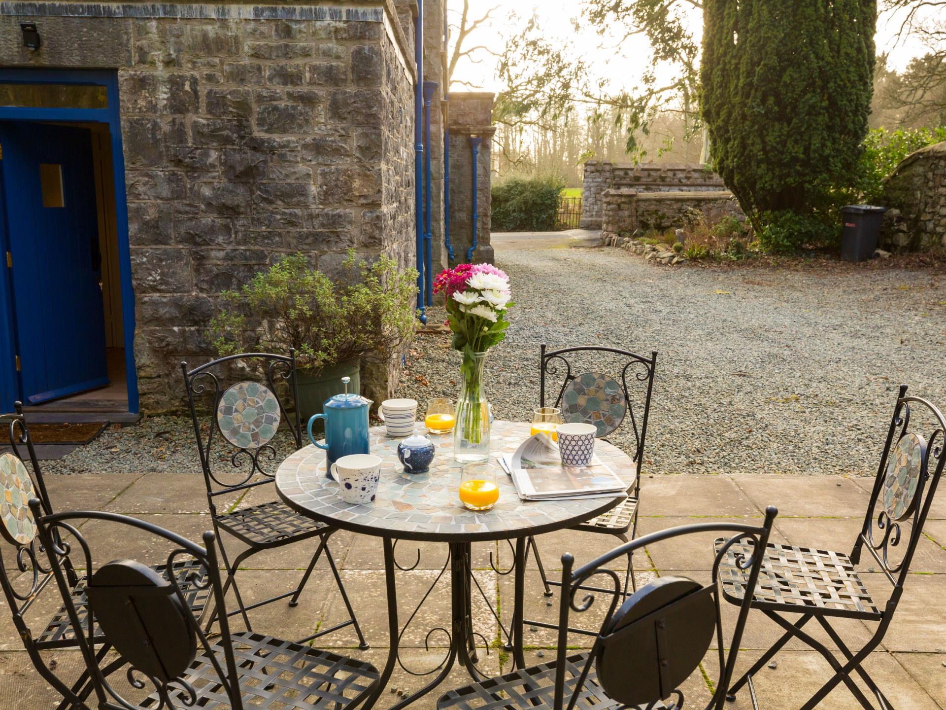 Porthdy Wiwer Goch, National Trust | VisitWales