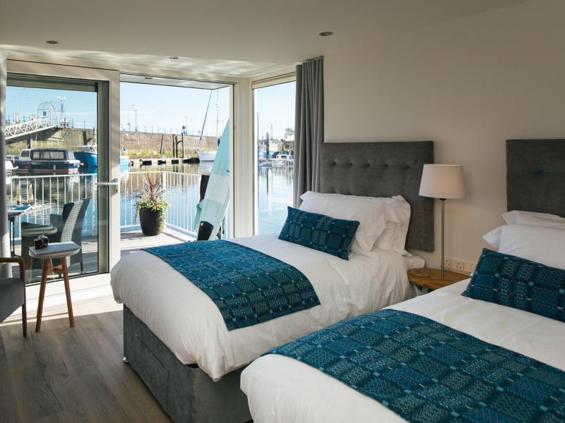 Floatel Rooms | VisitWales