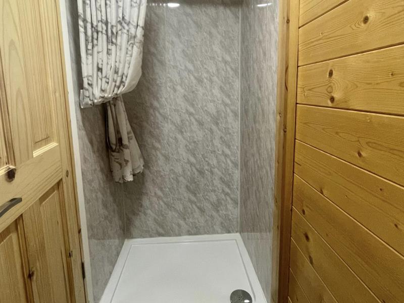 Hazel, Maple & Willow | VisitWales