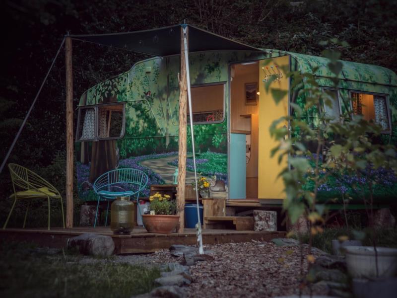 Nyth Robin | Glamping Holidays | VisitWales